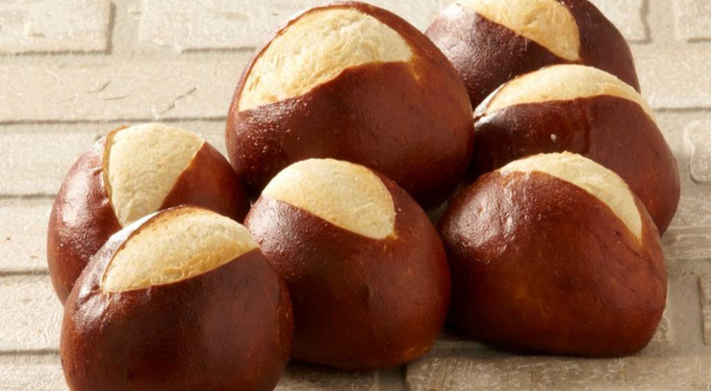 Gonnella Pretzel Dinner Roll Case | FoodServiceDirect