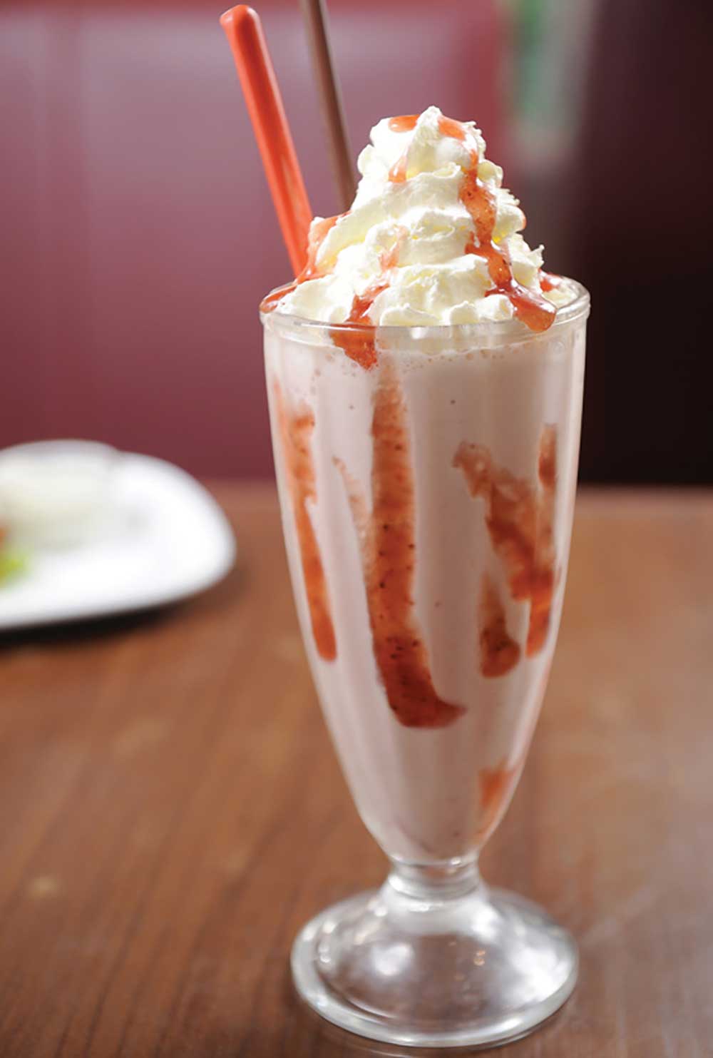 Lyons Automat Strawberry Double Strength Shake Syrup | FoodServiceDirect