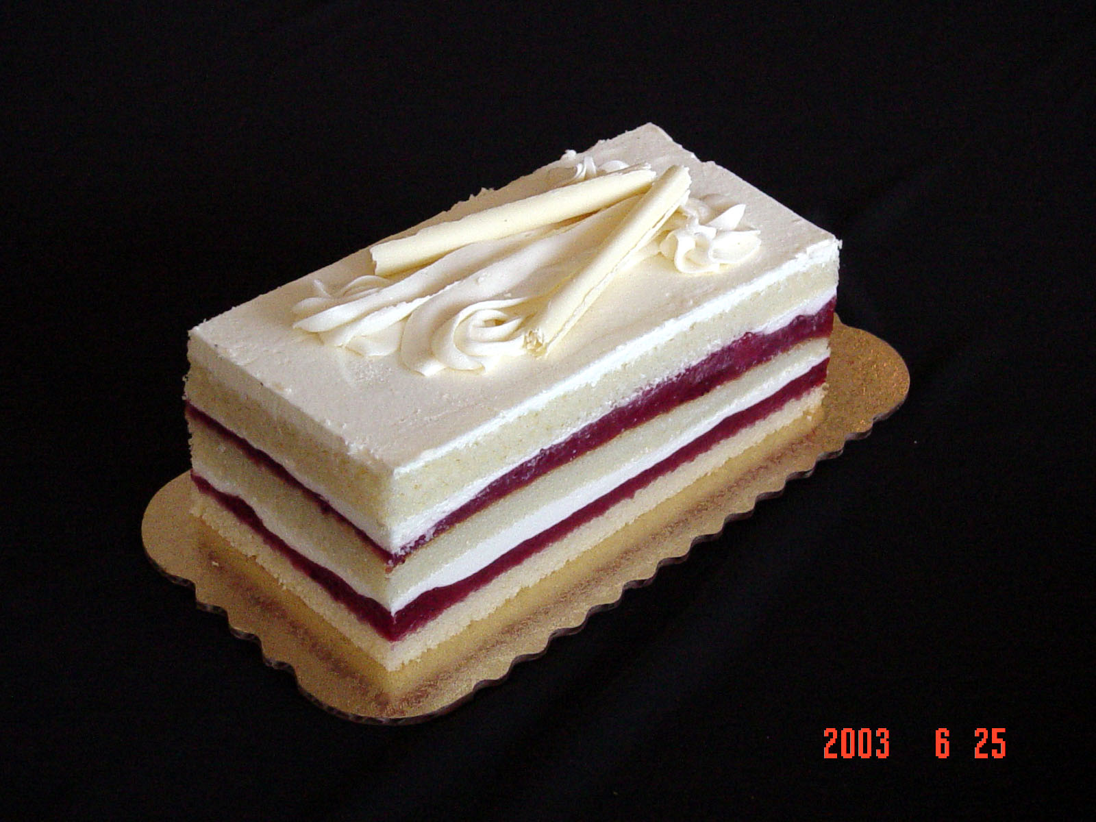The Original Cakerie Strawberry Shortcake Case | FoodServiceDirect