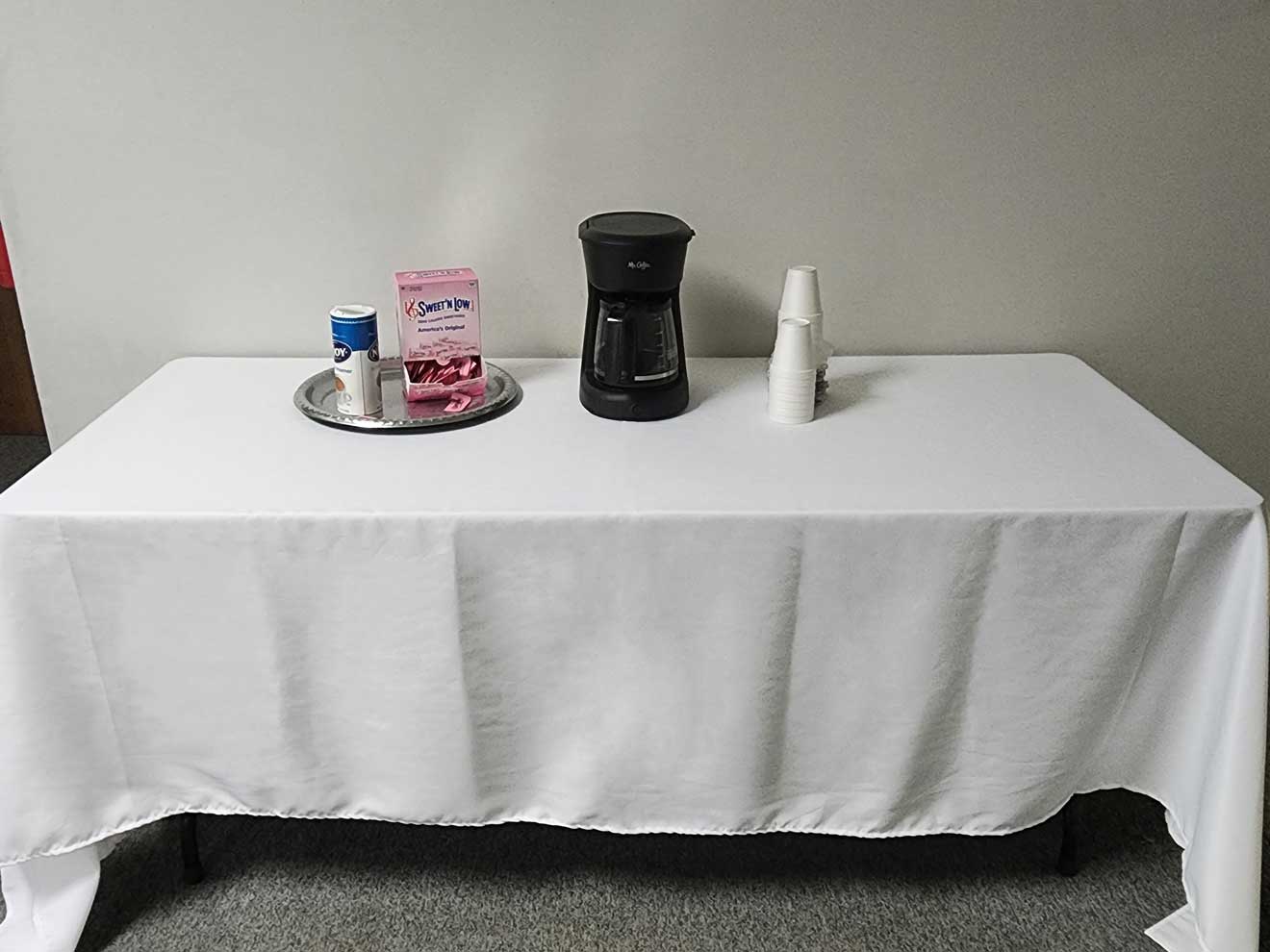 Intedge White 50/50 Poly/Cotton Tablecloth, 72 x 120 inch