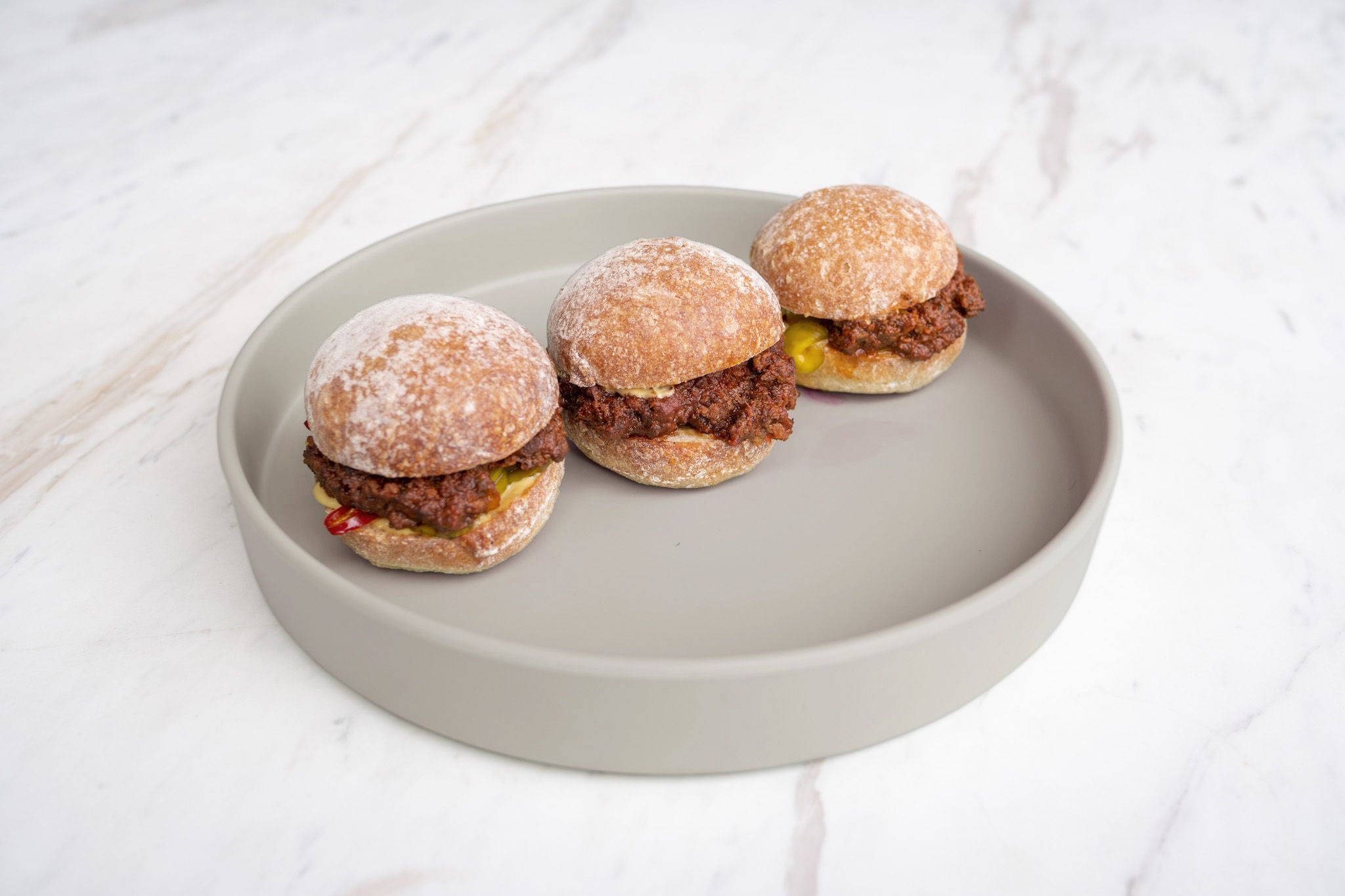 Cal Mil Hudson Ash Raised Rim Melamine Plate, 10 inch Dia. x 1.5 inch ...