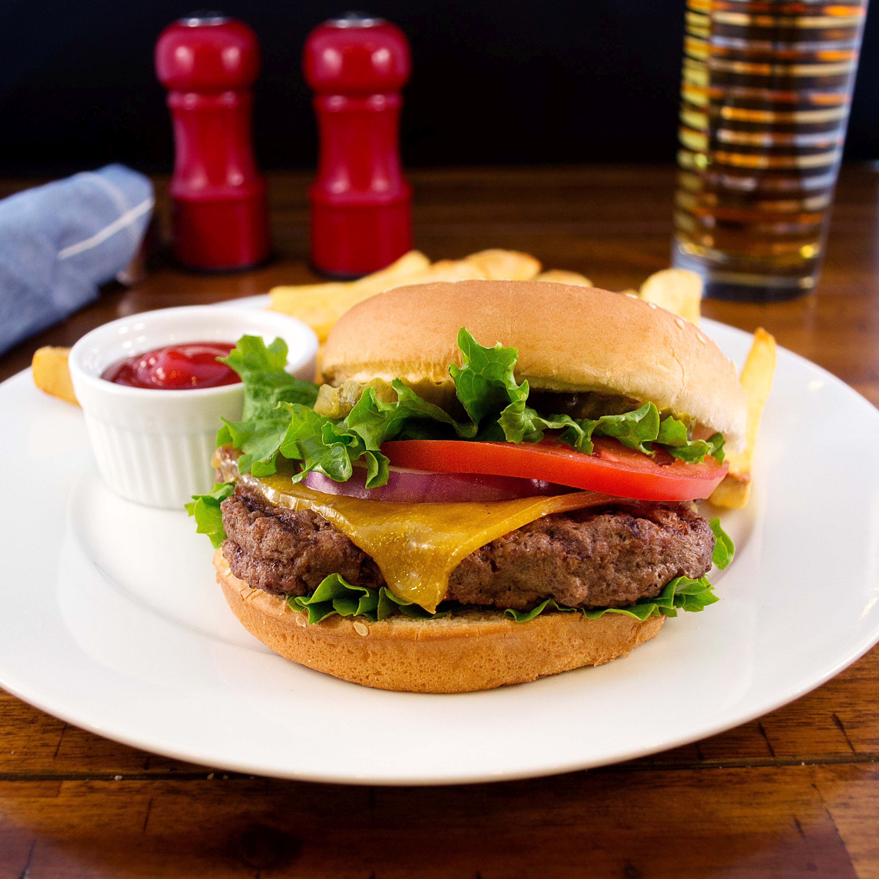 Kings Command Foods Old Fashioned Cooked Beef Steak Burger, 6 Ounce ...